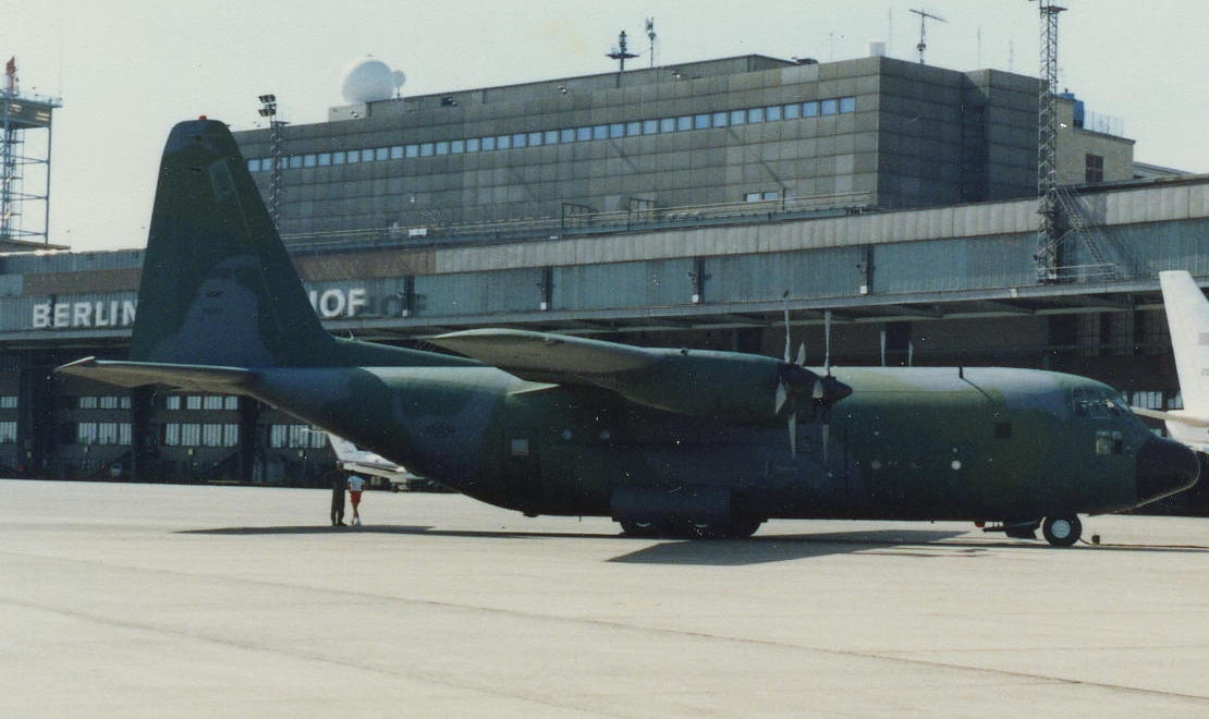 3511.jpg - 3500 - 3599 - C-130 Hercules.net -- The internet's #1 C-130 ...